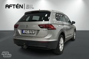 Grey Volkswagen Tiguan 2020 in Kaunas, with an engine capacity of 0.00 L and mileage of 75 thousand km for 27828 €, photo 10 on AUTOMOTO.COM.LV