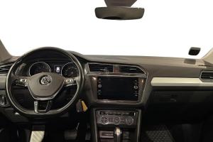 Grey Volkswagen Tiguan 2020 in Kaunas, with an engine capacity of 0.00 L and mileage of 75 thousand km for 27828 €, photo 11 on AUTOMOTO.COM.LV