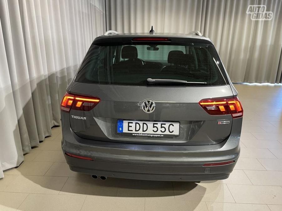 Pelēks Volkswagen Tiguan 2020 Kauņa, ar dzinēja tilpumu 0.00 L un nobraukumu 55 tūkst. km par 27346 €, foto 5 vietnē AUTOMOTO.COM.LV