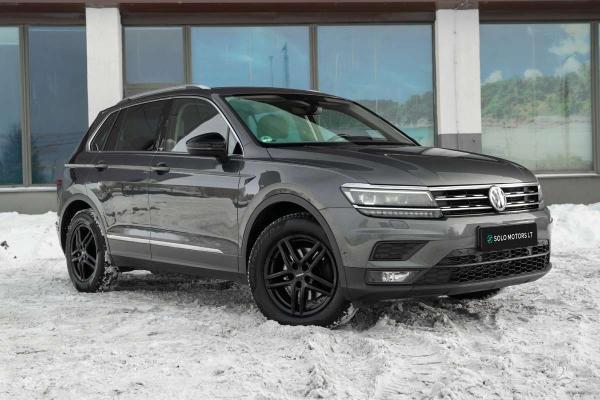 Pelēks Volkswagen Tiguan 2020 Viļņa, ar dzinēja tilpumu 2.00 L un nobraukumu 128 tūkst. km par 20950 €, foto 1 vietnē AUTOMOTO.COM.LV