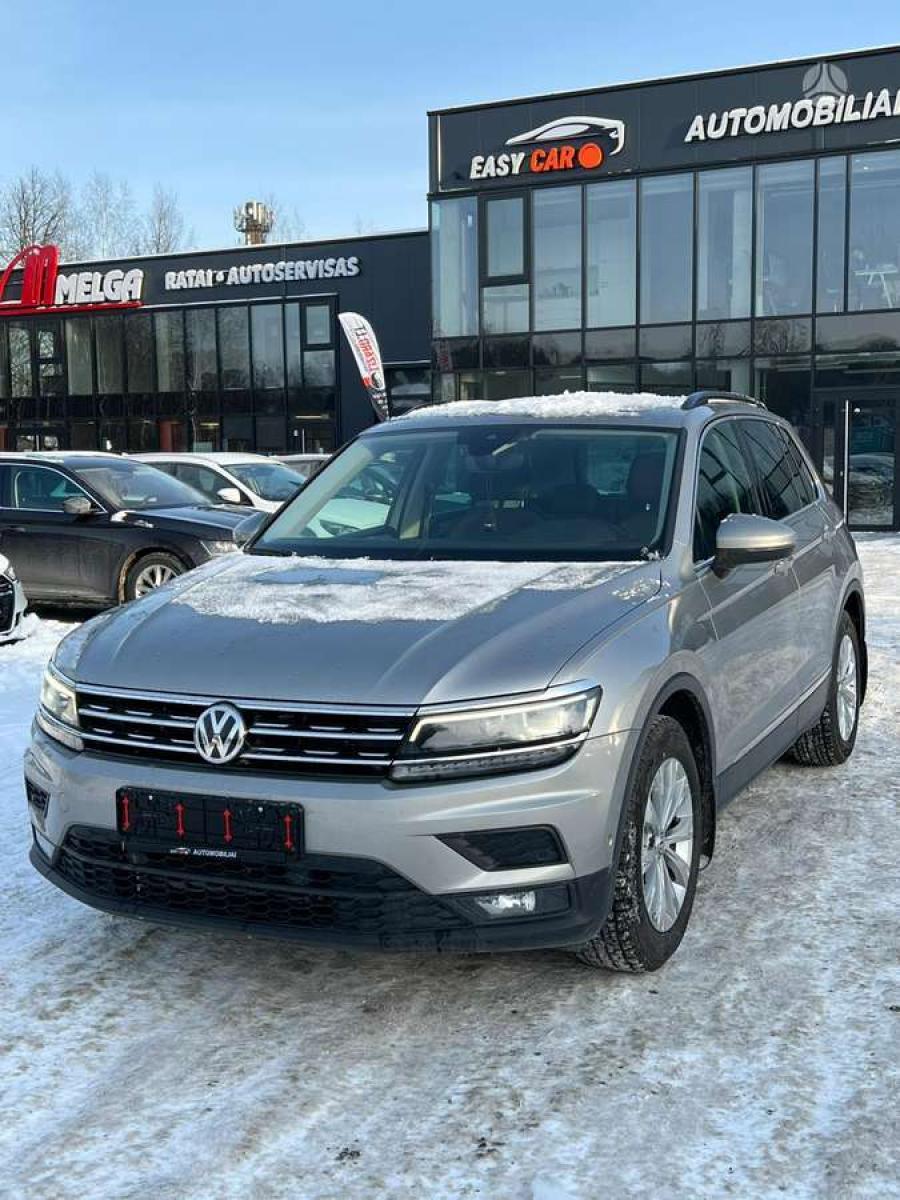 Pelēks Volkswagen Tiguan 2020 Viļņa, ar dzinēja tilpumu 1.97 L un nobraukumu 113 tūkst. km par 19899 €, foto 2 vietnē AUTOMOTO.COM.LV