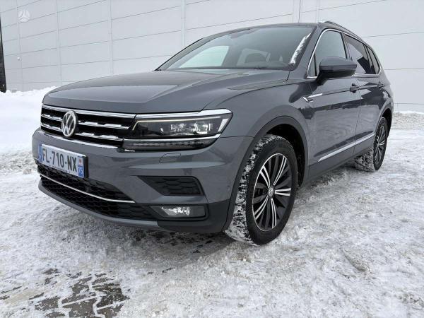 Pelēks Volkswagen Tiguan 2020 Kauņa, ar dzinēja tilpumu 1.97 L un nobraukumu 220 tūkst. km par 17500 €, foto 1 vietnē AUTOMOTO.COM.LV