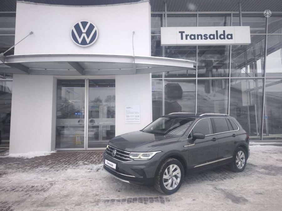 Pelēks Volkswagen Tiguan 2020 Šauļi, ar dzinēja tilpumu 1.50 L un nobraukumu 77 tūkst. km par 23900 €, foto 1 vietnē AUTOMOTO.COM.LV