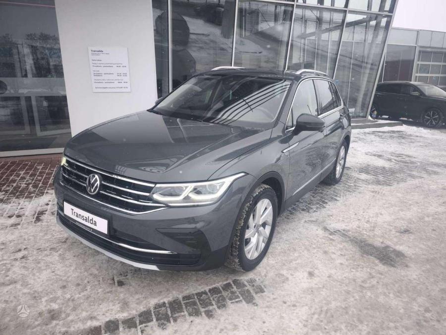 Pelēks Volkswagen Tiguan 2020 Šauļi, ar dzinēja tilpumu 1.50 L un nobraukumu 77 tūkst. km par 23900 €, foto 2 vietnē AUTOMOTO.COM.LV