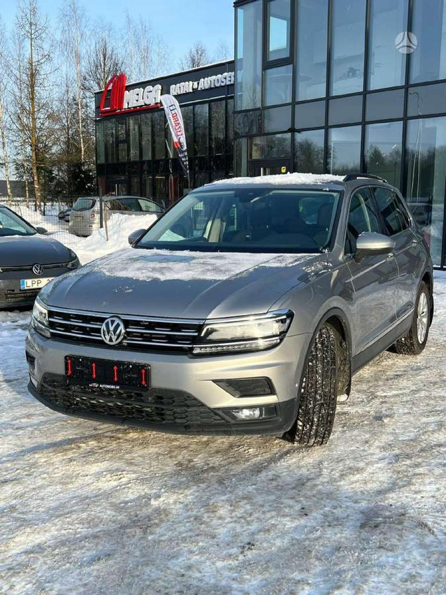 Pelēks Volkswagen Tiguan 2020 Viļņa, ar dzinēja tilpumu 1.97 L un nobraukumu 113 tūkst. km par 19700 €, foto 3 vietnē AUTOMOTO.COM.LV