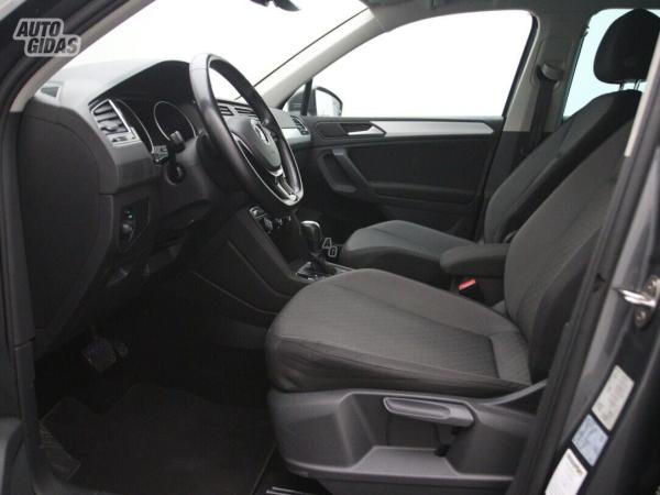 Pelēks Volkswagen Tiguan 2020 Viļņa, ar dzinēja tilpumu 2.00 L un nobraukumu 159 tūkst. km par 19999 €, foto 4 vietnē AUTOMOTO.COM.LV
