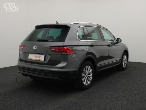 Pelēks Volkswagen Tiguan 2020 Viļņa, ar dzinēja tilpumu 2.00 L un nobraukumu 159 tūkst. km par 19999 €, foto 8 vietnē AUTOMOTO.COM.LV