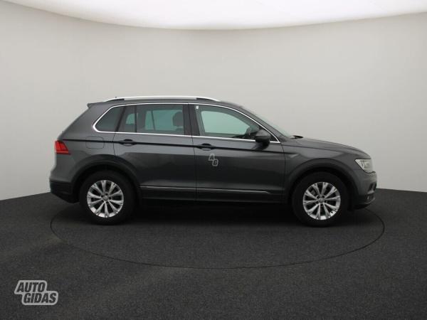 Pelēks Volkswagen Tiguan 2020 Viļņa, ar dzinēja tilpumu 2.00 L un nobraukumu 159 tūkst. km par 19999 €, foto 9 vietnē AUTOMOTO.COM.LV
