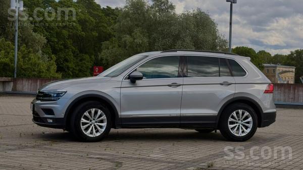 Pelēks Volkswagen Tiguan 2020 Rīga, ar dzinēja tilpumu 1.50 L un nobraukumu 80 tūkst. km par 20500 €, foto 2 vietnē AUTOMOTO.COM.LV