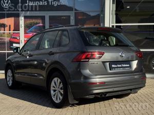 Pelēks Volkswagen Tiguan 2020 Valmiera, ar dzinēja tilpumu 1.50 L un nobraukumu 77 tūkst. km par 21800 €, foto 5 vietnē AUTOMOTO.COM.LV