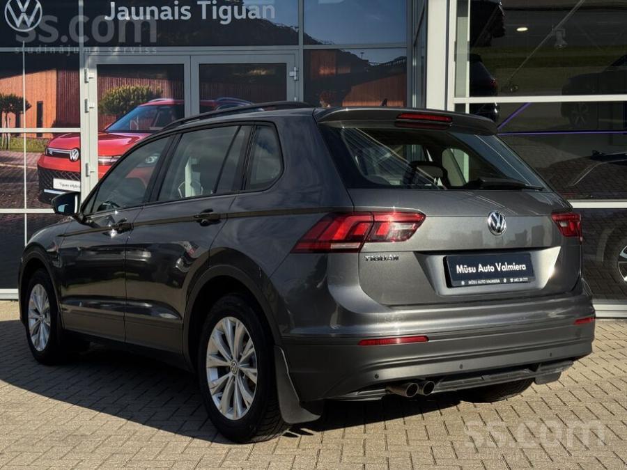 Pelēks Volkswagen Tiguan 2020 Valmiera, ar dzinēja tilpumu 1.50 L un nobraukumu 77 tūkst. km par 21800 €, foto 5 vietnē AUTOMOTO.COM.LV