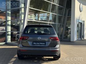 Pelēks Volkswagen Tiguan 2020 Valmiera, ar dzinēja tilpumu 1.50 L un nobraukumu 77 tūkst. km par 21800 €, foto 6 vietnē AUTOMOTO.COM.LV