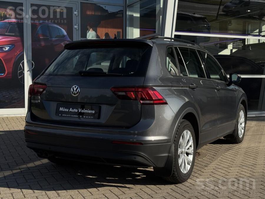 Pelēks Volkswagen Tiguan 2020 Valmiera, ar dzinēja tilpumu 1.50 L un nobraukumu 77 tūkst. km par 21800 €, foto 7 vietnē AUTOMOTO.COM.LV