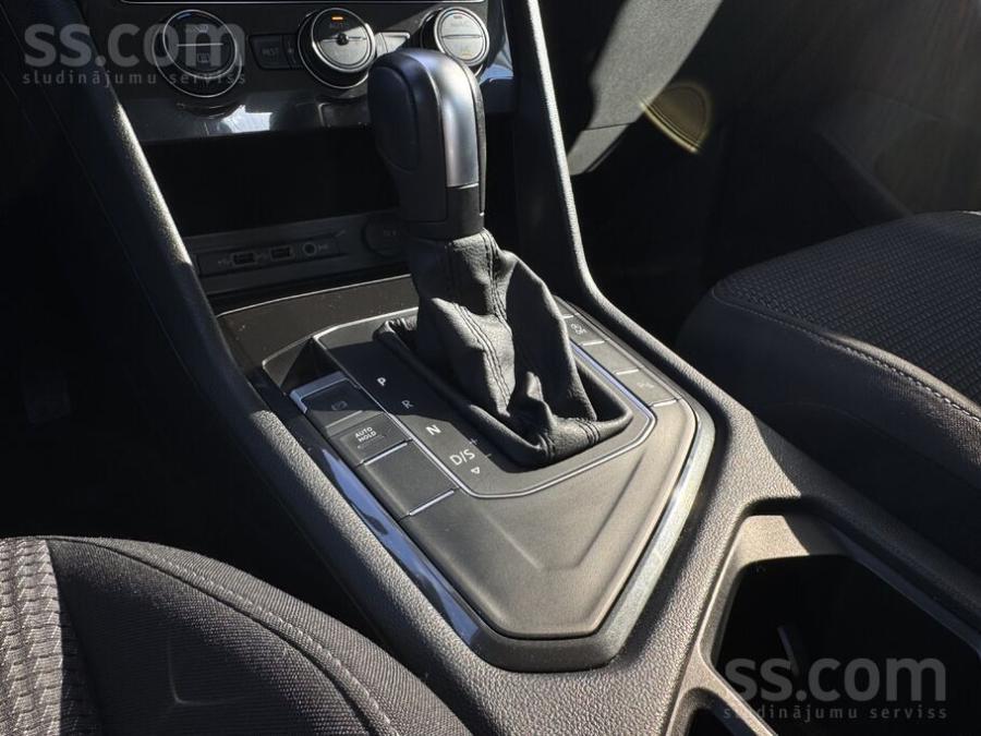 Pelēks Volkswagen Tiguan 2020 Valmiera, ar dzinēja tilpumu 1.50 L un nobraukumu 77 tūkst. km par 21800 €, foto 17 vietnē AUTOMOTO.COM.LV