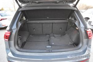 Pelēks Volkswagen Tiguan 2020 Kuldīga, ar dzinēja tilpumu 2.00 L un nobraukumu 0 tūkst. km par 23990 €, foto 8 vietnē AUTOMOTO.COM.LV