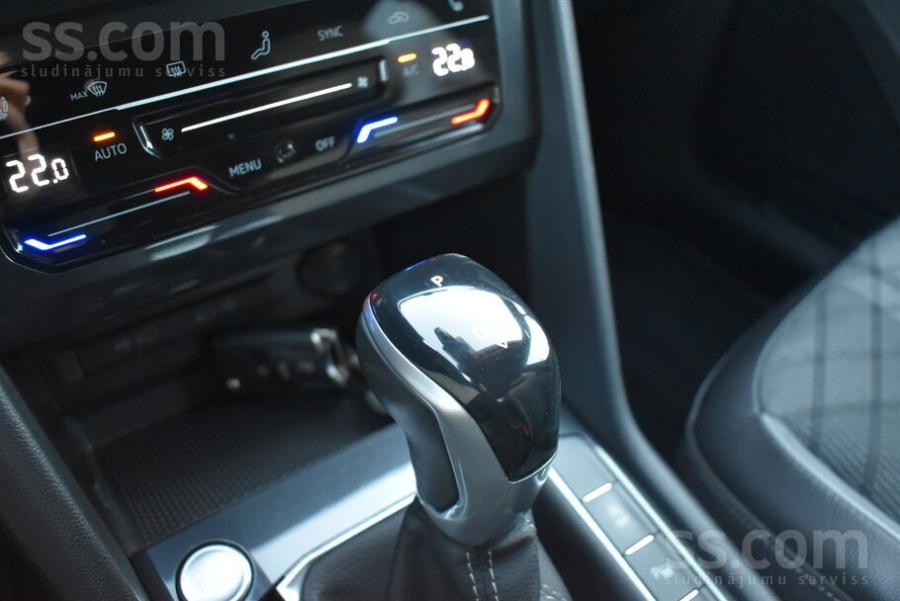 Pelēks Volkswagen Tiguan 2020 Kuldīga, ar dzinēja tilpumu 2.00 L un nobraukumu 0 tūkst. km par 23990 €, foto 12 vietnē AUTOMOTO.COM.LV