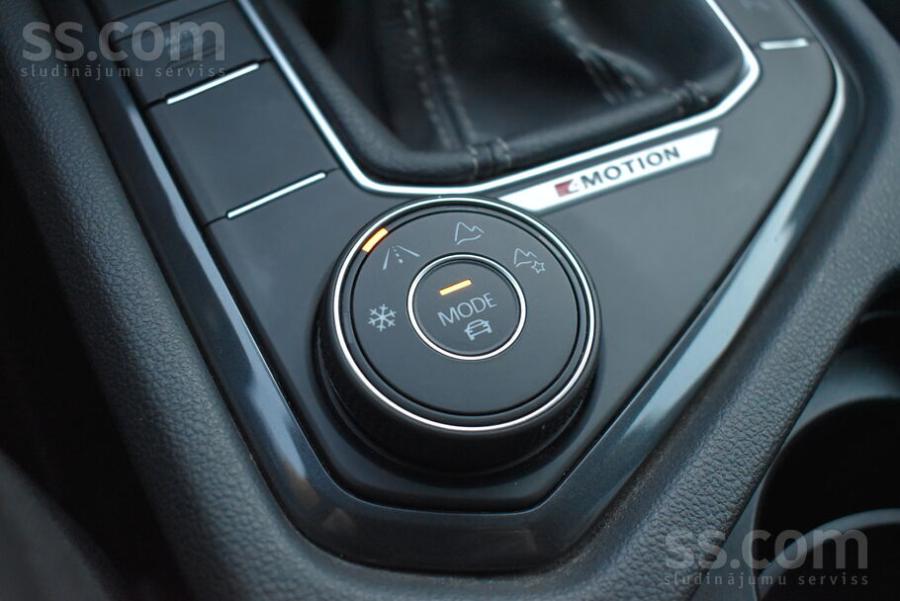 Pelēks Volkswagen Tiguan 2020 Kuldīga, ar dzinēja tilpumu 2.00 L un nobraukumu 0 tūkst. km par 23990 €, foto 13 vietnē AUTOMOTO.COM.LV
