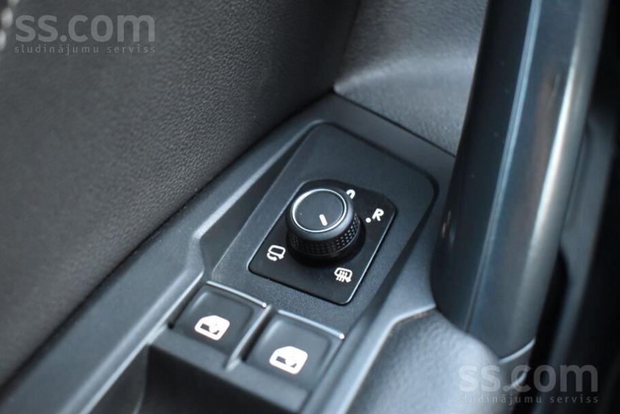 Pelēks Volkswagen Tiguan 2020 Kuldīga, ar dzinēja tilpumu 2.00 L un nobraukumu 0 tūkst. km par 23990 €, foto 24 vietnē AUTOMOTO.COM.LV