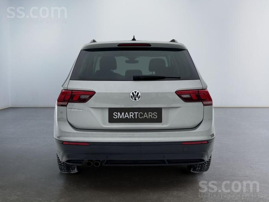 Pelēks Volkswagen Tiguan 2020 Rīga, ar dzinēja tilpumu 1.50 L un nobraukumu 98 tūkst. km par 19300 €, foto 5 vietnē AUTOMOTO.COM.LV