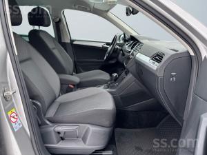 Pelēks Volkswagen Tiguan 2020 Rīga, ar dzinēja tilpumu 1.50 L un nobraukumu 98 tūkst. km par 19300 €, foto 16 vietnē AUTOMOTO.COM.LV