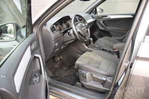 Pelēks Volkswagen Tiguan 2020 Rīga, ar dzinēja tilpumu 2.00 L un nobraukumu 131 tūkst. km par 19750 €, foto 12 vietnē AUTOMOTO.COM.LV
