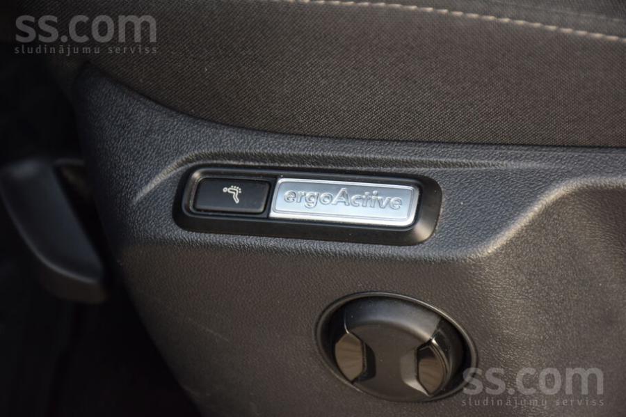 Pelēks Volkswagen Tiguan 2020 Rīga, ar dzinēja tilpumu 2.00 L un nobraukumu 131 tūkst. km par 19750 €, foto 14 vietnē AUTOMOTO.COM.LV