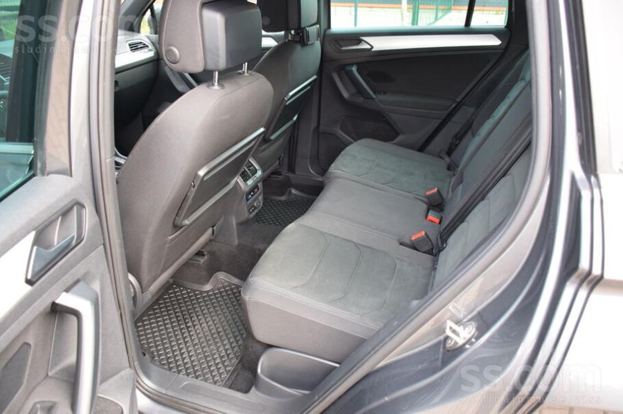 Pelēks Volkswagen Tiguan 2020 Rīga, ar dzinēja tilpumu 2.00 L un nobraukumu 131 tūkst. km par 19750 €, foto 19 vietnē AUTOMOTO.COM.LV