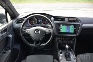 Pelēks Volkswagen Tiguan 2020 Rīga, ar dzinēja tilpumu 2.00 L un nobraukumu 131 tūkst. km par 19750 €, foto 25 vietnē AUTOMOTO.COM.LV