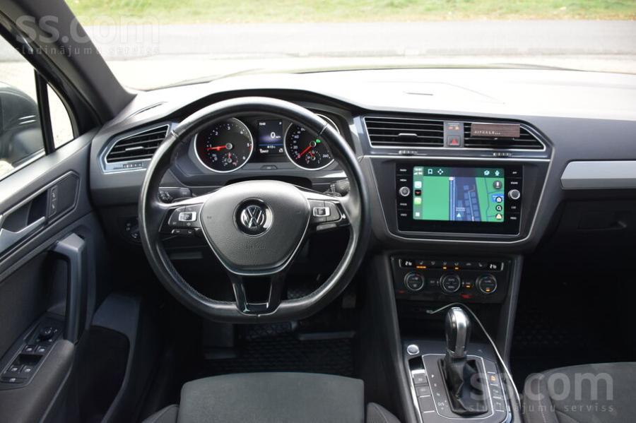 Pelēks Volkswagen Tiguan 2020 Rīga, ar dzinēja tilpumu 2.00 L un nobraukumu 131 tūkst. km par 19750 €, foto 25 vietnē AUTOMOTO.COM.LV