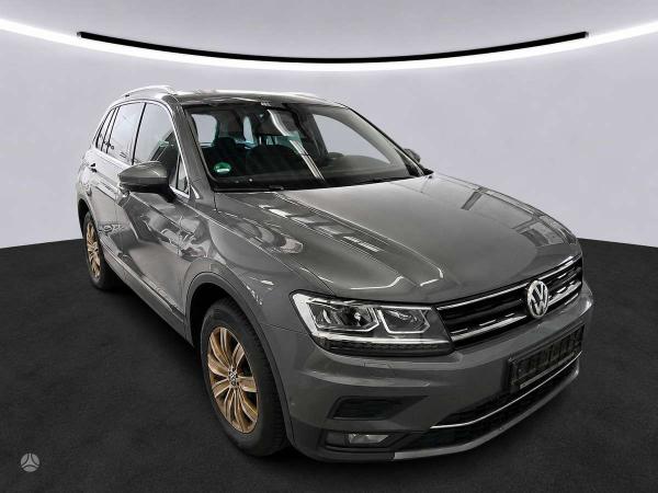 Pelēks Volkswagen Tiguan 2020 Kauņa, ar dzinēja tilpumu 1.97 L un nobraukumu 183 tūkst. km par 18500 €, foto 2 vietnē AUTOMOTO.COM.LV