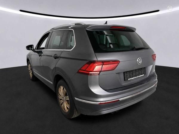 Pelēks Volkswagen Tiguan 2020 Kauņa, ar dzinēja tilpumu 1.97 L un nobraukumu 183 tūkst. km par 18500 €, foto 3 vietnē AUTOMOTO.COM.LV