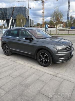 Pelēks Volkswagen Tiguan 2020 Rīga, ar dzinēja tilpumu 2.00 L un nobraukumu 175 tūkst. km par 17900 €, foto  vietnē AUTOMOTO.COM.LV