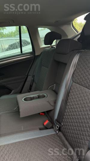 Grey Volkswagen Tiguan 2020 in Riga, with an engine capacity of 2.00 L and mileage of 175 thousand km for 17400 €, photo 12 on AUTOMOTO.COM.LV