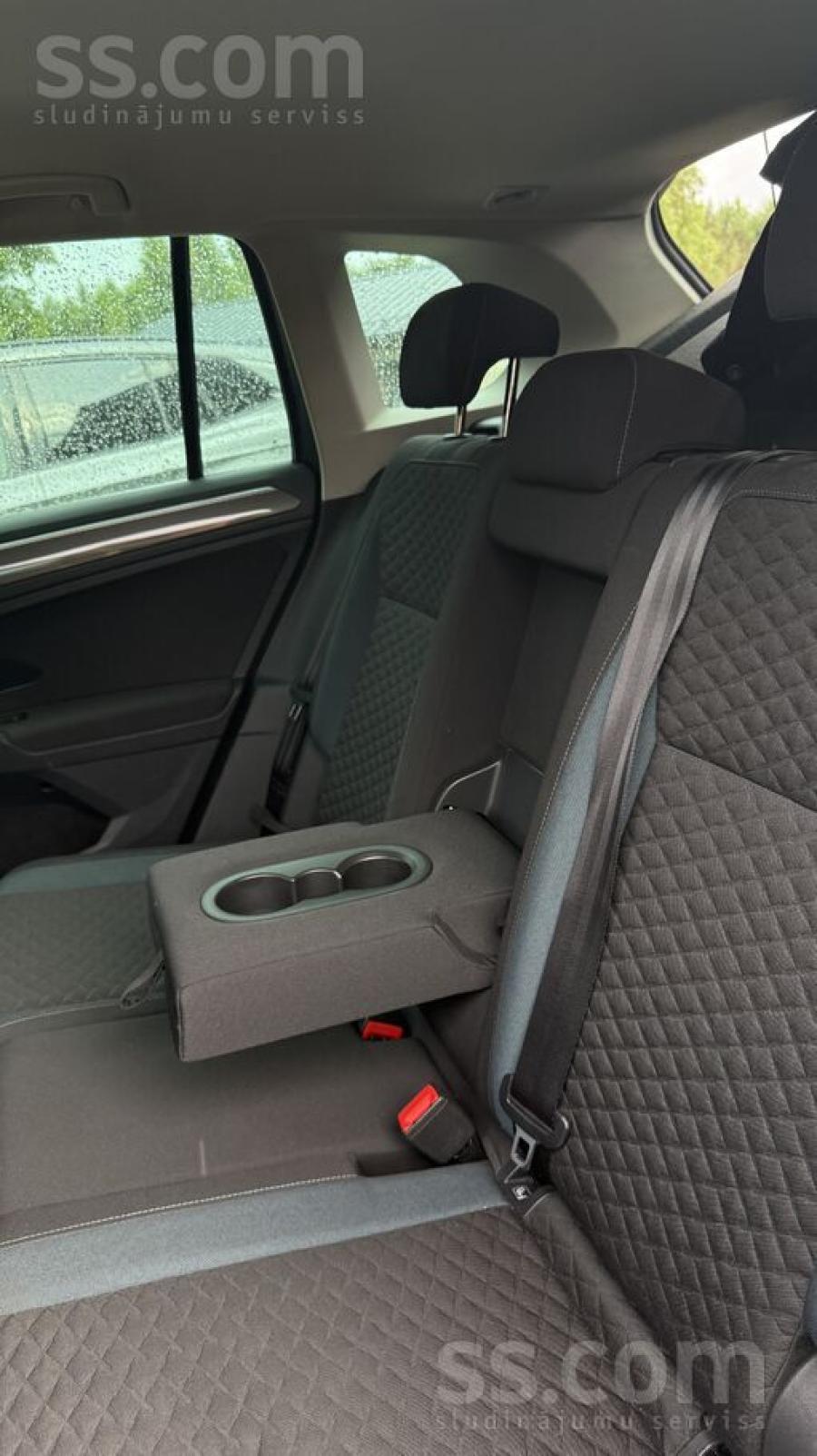 Grey Volkswagen Tiguan 2020 in Riga, with an engine capacity of 2.00 L and mileage of 175 thousand km for 17400 €, photo 12 on AUTOMOTO.COM.LV