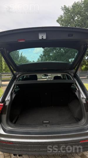 Grey Volkswagen Tiguan 2020 in Riga, with an engine capacity of 2.00 L and mileage of 175 thousand km for 17400 €, photo 13 on AUTOMOTO.COM.LV