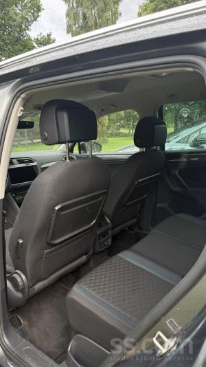 Grey Volkswagen Tiguan 2020 in Riga, with an engine capacity of 2.00 L and mileage of 175 thousand km for 17400 €, photo 15 on AUTOMOTO.COM.LV