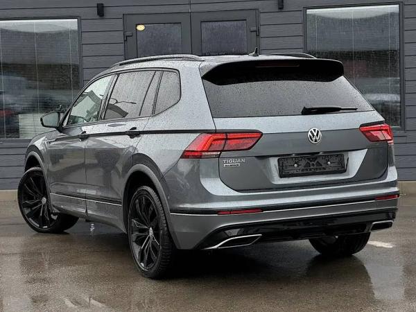 Pelēks Volkswagen Tiguan 2020 Jelgava, ar dzinēja tilpumu 1.50 L un nobraukumu 220 tūkst. km par 19500 €, foto 2 vietnē AUTOMOTO.COM.LV