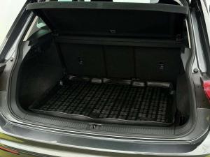 Pelēks Volkswagen Tiguan 2020 Viļņa, ar dzinēja tilpumu 1.50 L un nobraukumu 99 tūkst. km par 19990 €, foto 13 vietnē AUTOMOTO.COM.LV