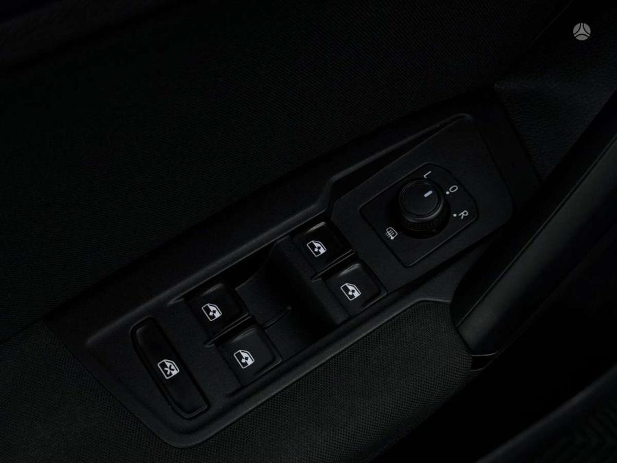 Pelēks Volkswagen Tiguan 2020 Viļņa, ar dzinēja tilpumu 1.50 L un nobraukumu 99 tūkst. km par 19990 €, foto 22 vietnē AUTOMOTO.COM.LV