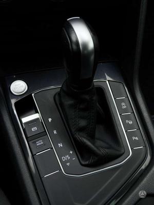 Pelēks Volkswagen Tiguan 2020 Viļņa, ar dzinēja tilpumu 1.50 L un nobraukumu 99 tūkst. km par 19990 €, foto 23 vietnē AUTOMOTO.COM.LV