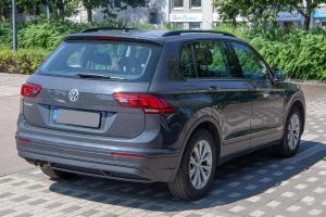 Pelēks Volkswagen Tiguan 2020 Viļņa, ar dzinēja tilpumu 1.97 L un nobraukumu 120 tūkst. km par 16700 €, foto 6 vietnē AUTOMOTO.COM.LV
