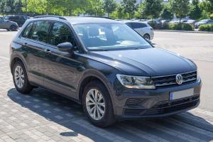 Pelēks Volkswagen Tiguan 2020 Viļņa, ar dzinēja tilpumu 1.97 L un nobraukumu 120 tūkst. km par 16700 €, foto 8 vietnē AUTOMOTO.COM.LV