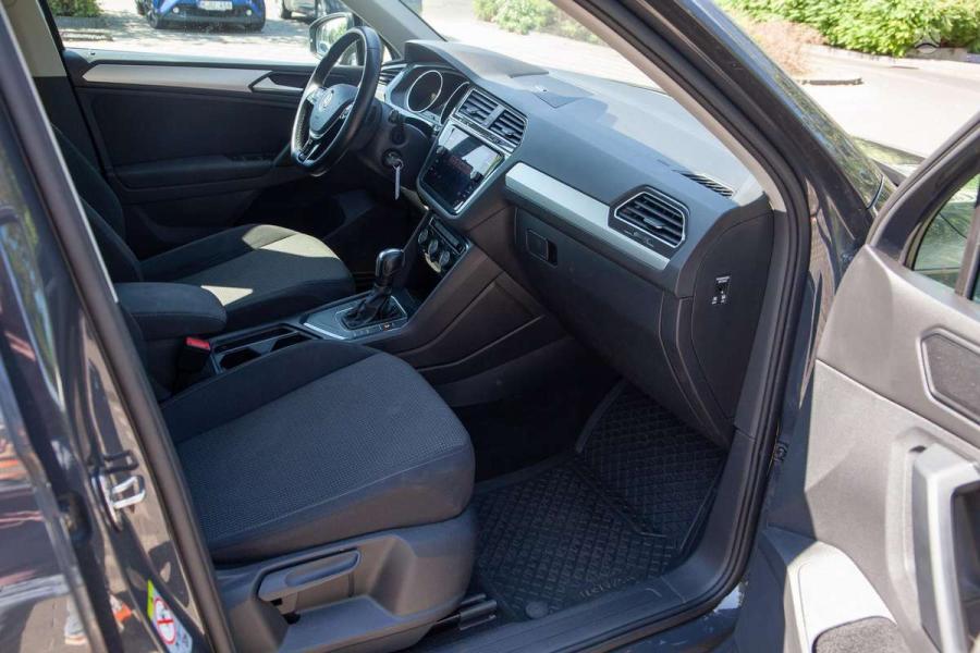 Pelēks Volkswagen Tiguan 2020 Viļņa, ar dzinēja tilpumu 1.97 L un nobraukumu 120 tūkst. km par 16700 €, foto 16 vietnē AUTOMOTO.COM.LV