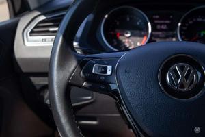 Pelēks Volkswagen Tiguan 2020 Viļņa, ar dzinēja tilpumu 1.97 L un nobraukumu 120 tūkst. km par 16700 €, foto 21 vietnē AUTOMOTO.COM.LV