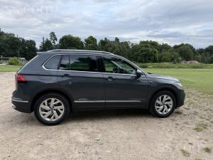 Pelēks Volkswagen Tiguan 2020 Ogre, ar dzinēja tilpumu 1.50 L un nobraukumu 59 tūkst. km par 20500 €, foto 4 vietnē AUTOMOTO.COM.LV