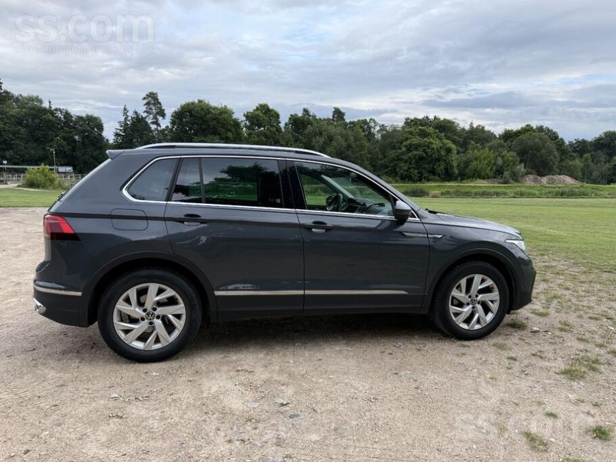 Pelēks Volkswagen Tiguan 2020 Ogre, ar dzinēja tilpumu 1.50 L un nobraukumu 59 tūkst. km par 20500 €, foto 4 vietnē AUTOMOTO.COM.LV