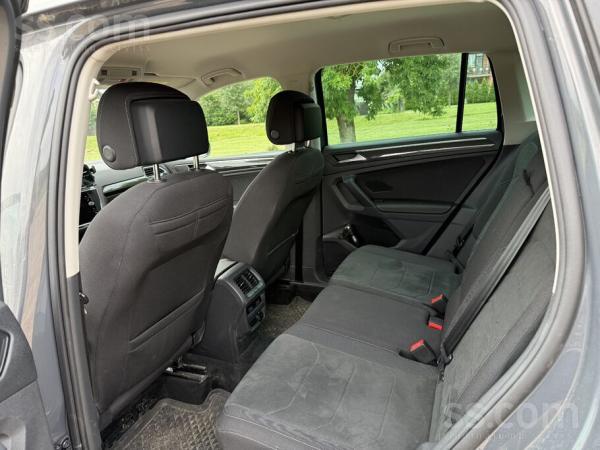 Pelēks Volkswagen Tiguan 2020 Ogre, ar dzinēja tilpumu 1.50 L un nobraukumu 59 tūkst. km par 20500 €, foto 6 vietnē AUTOMOTO.COM.LV