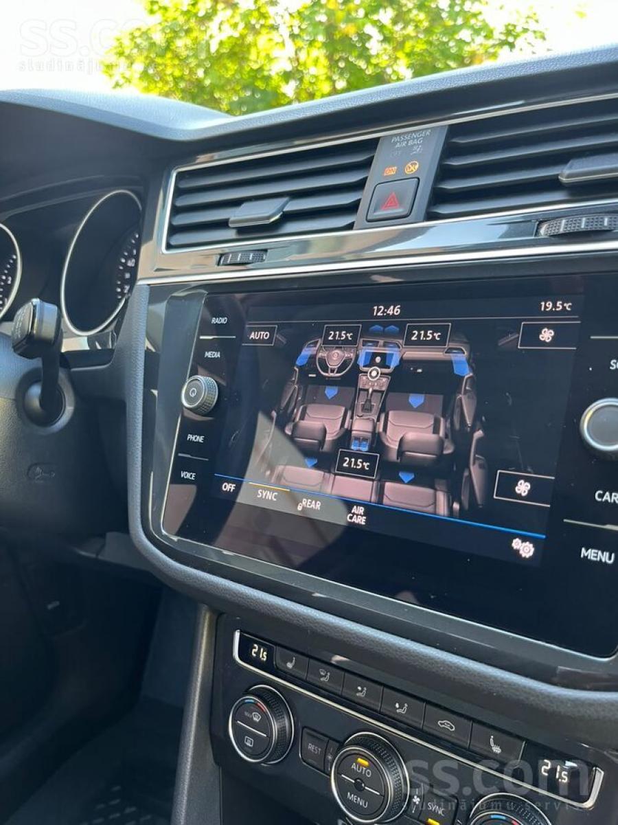 Pelēks Volkswagen Tiguan 2020 Ogre, ar dzinēja tilpumu 1.50 L un nobraukumu 97 tūkst. km par 18100 €, foto 23 vietnē AUTOMOTO.COM.LV
