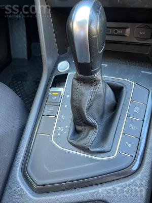 Pelēks Volkswagen Tiguan 2020 Ogre, ar dzinēja tilpumu 1.50 L un nobraukumu 97 tūkst. km par 18100 €, foto 26 vietnē AUTOMOTO.COM.LV