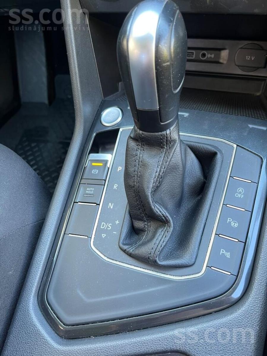 Pelēks Volkswagen Tiguan 2020 Ogre, ar dzinēja tilpumu 1.50 L un nobraukumu 97 tūkst. km par 18100 €, foto 26 vietnē AUTOMOTO.COM.LV